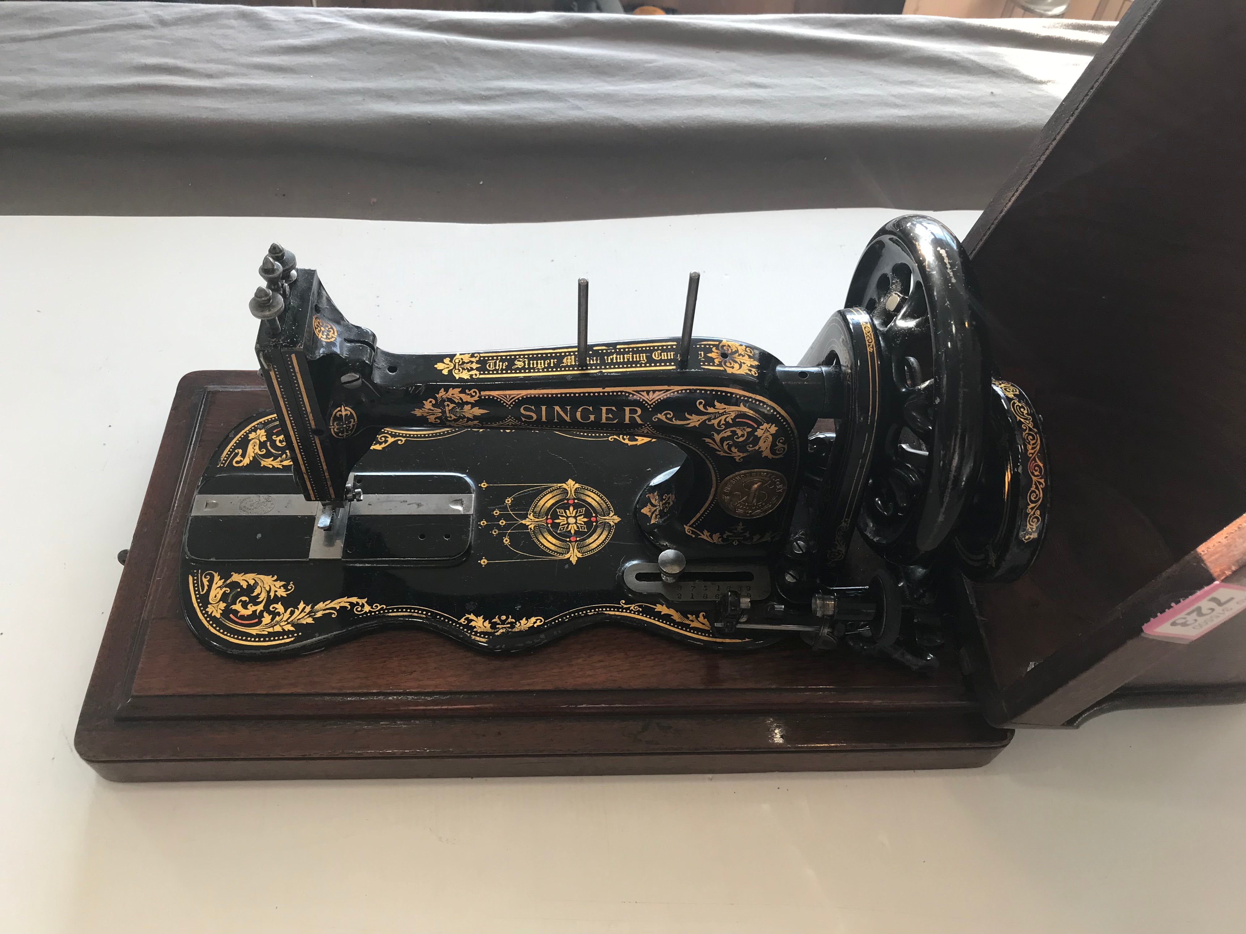 Victorian sewing machine - Lot 723 – Dave Courtney OBE Memorabilia